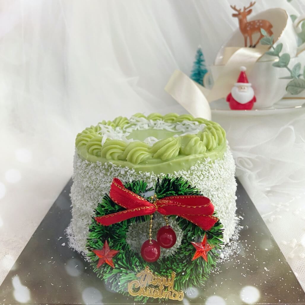 Mini Signature Pandan Layer Cake 4″ (Christmas Series) - YuBake