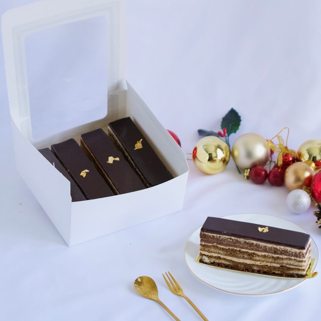 Opera Cake Gift Set (Christmas Series) - Gift Delivery - YuBake
