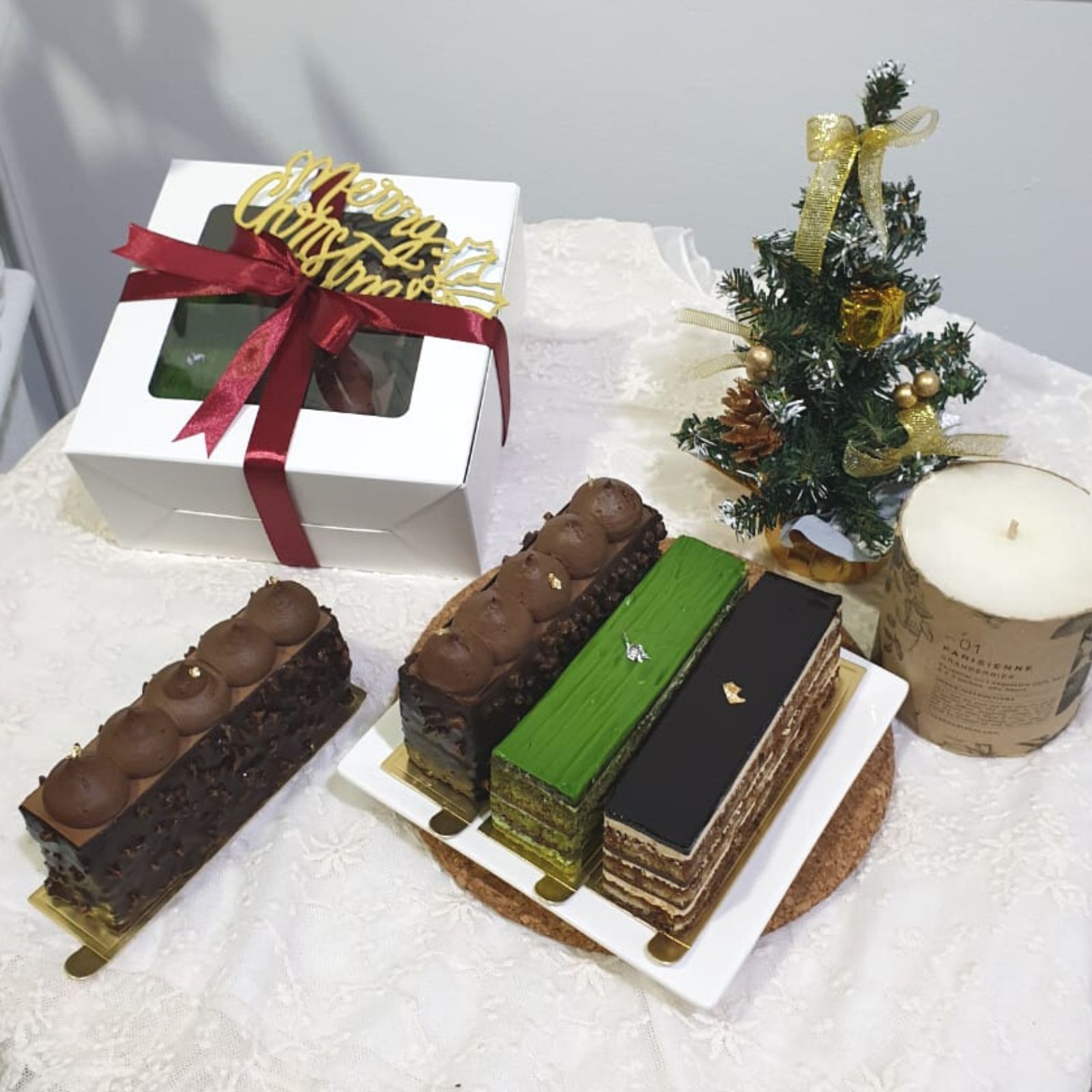 Christmas Dessert Box - Gift Delivery - YuBake