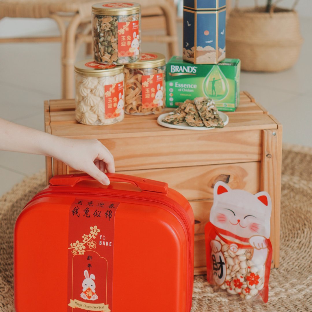 Luggage Box Gift Set - CNY Cookies Delivery in KL - YuBake