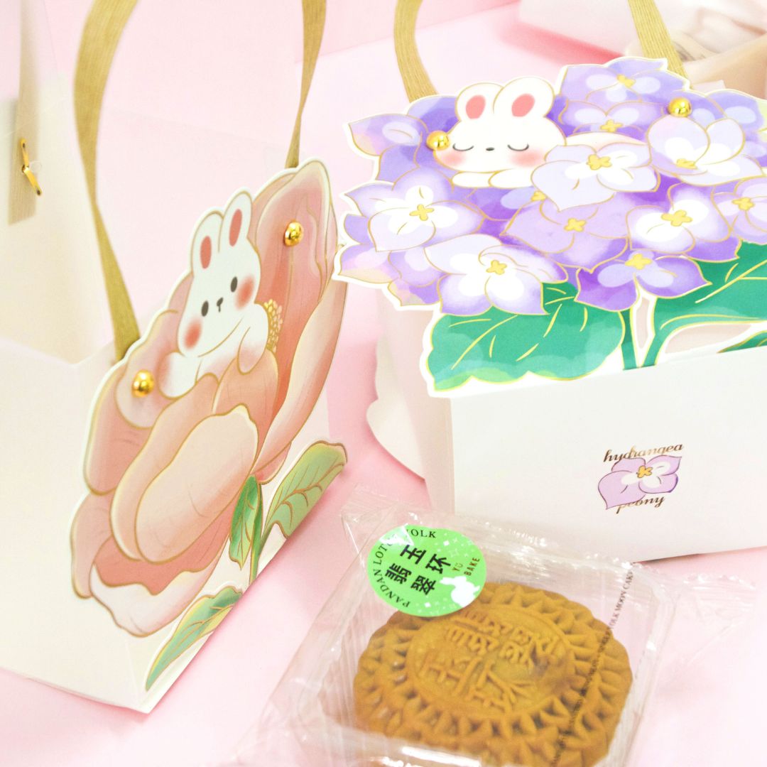 (mini) Mooncake Cute Rabbit with Hydrangea Flower Set - YuBake
