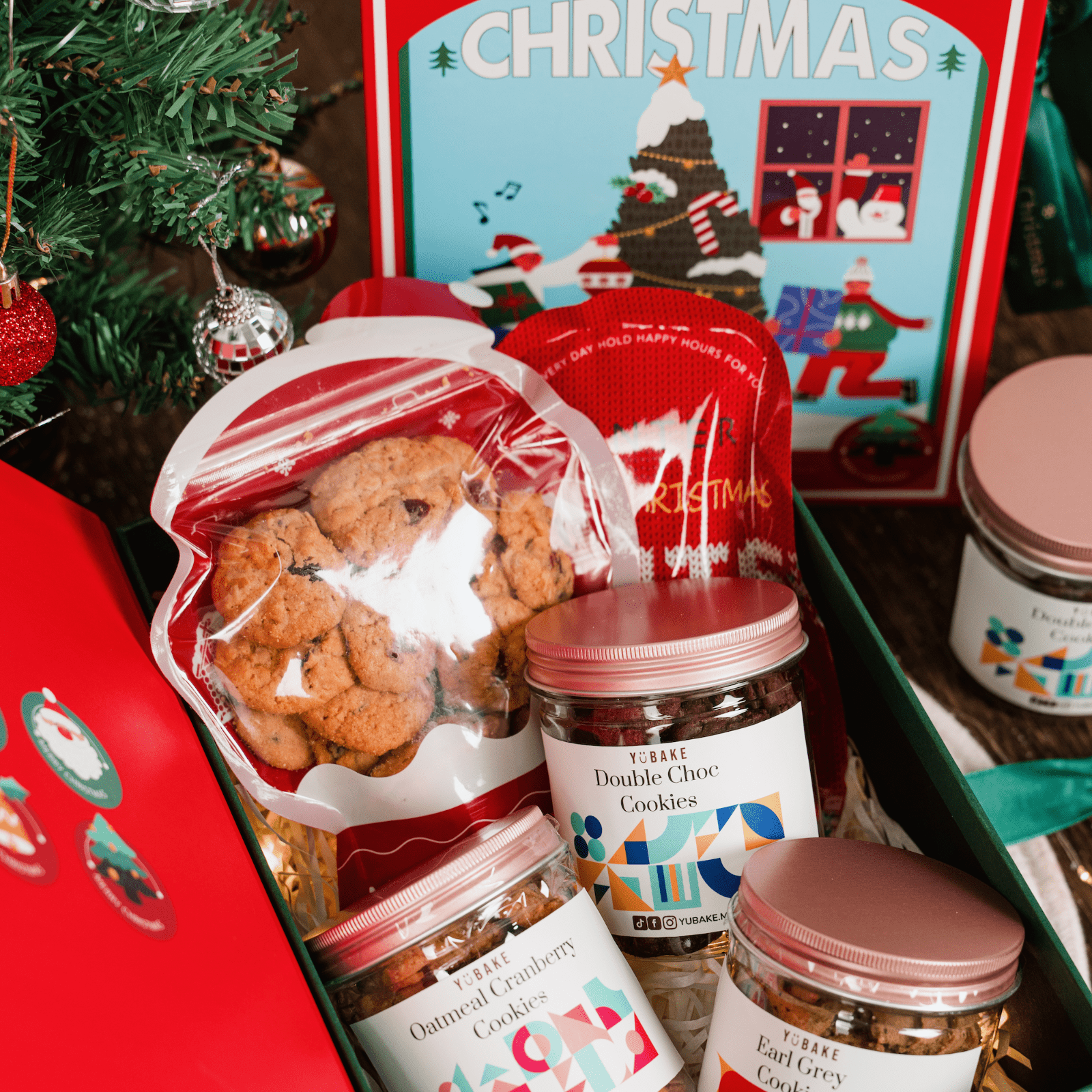 Premium BIG Box mini Cookies Xmas Set - Delivery in KL - YuBake