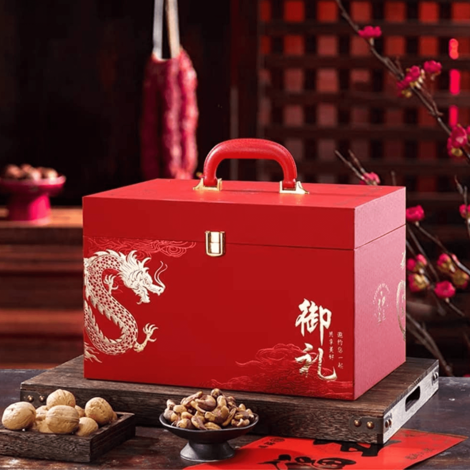 Premium Golden Dragon Royal Gift Box - Delivery in KL - YuBake